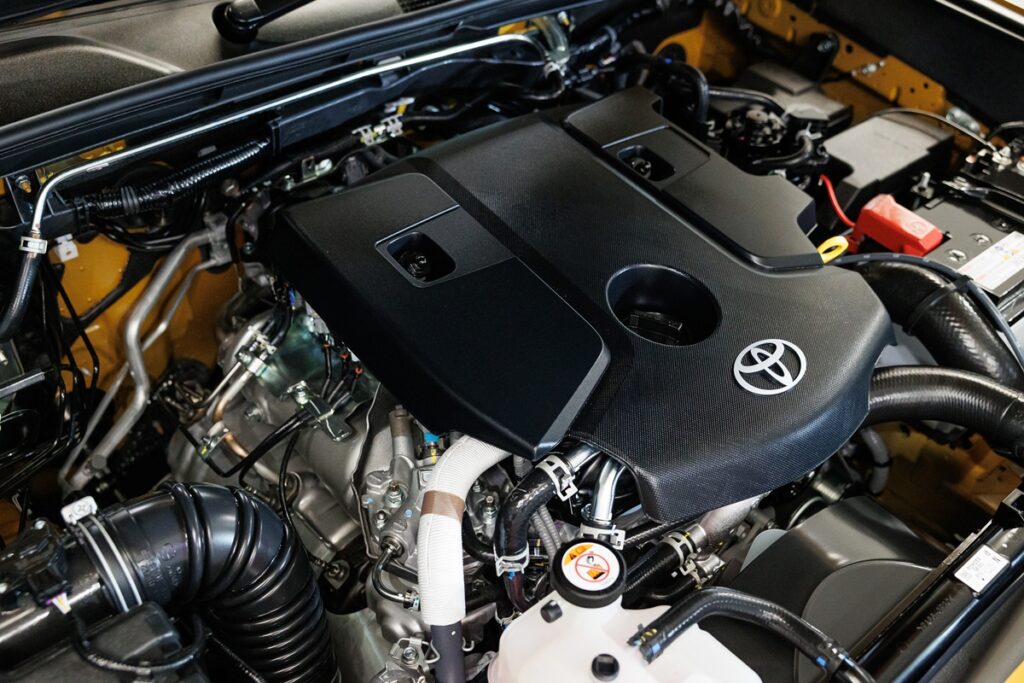 Toyota HILUX TRAVO เจนใหม่ 2.8 ลิตร 204 แรงม้า เริ่ม 774,000 บาท