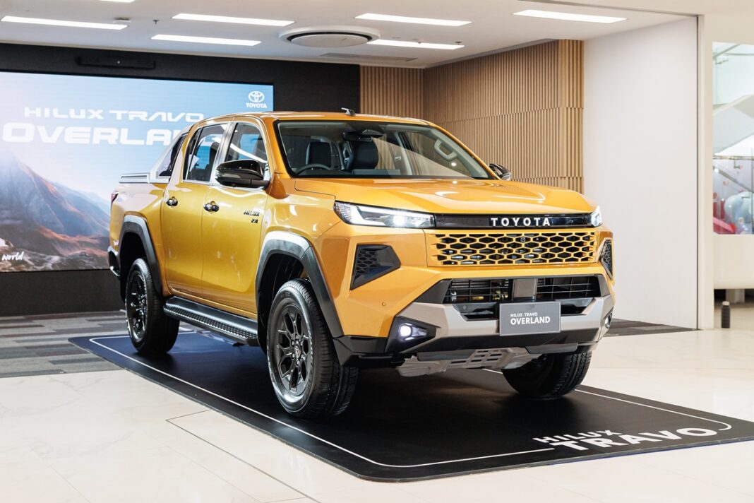 Toyota HILUX TRAVO OVERLAND หล่อดุดัน ลุยดี ช่วงล่างเด่น